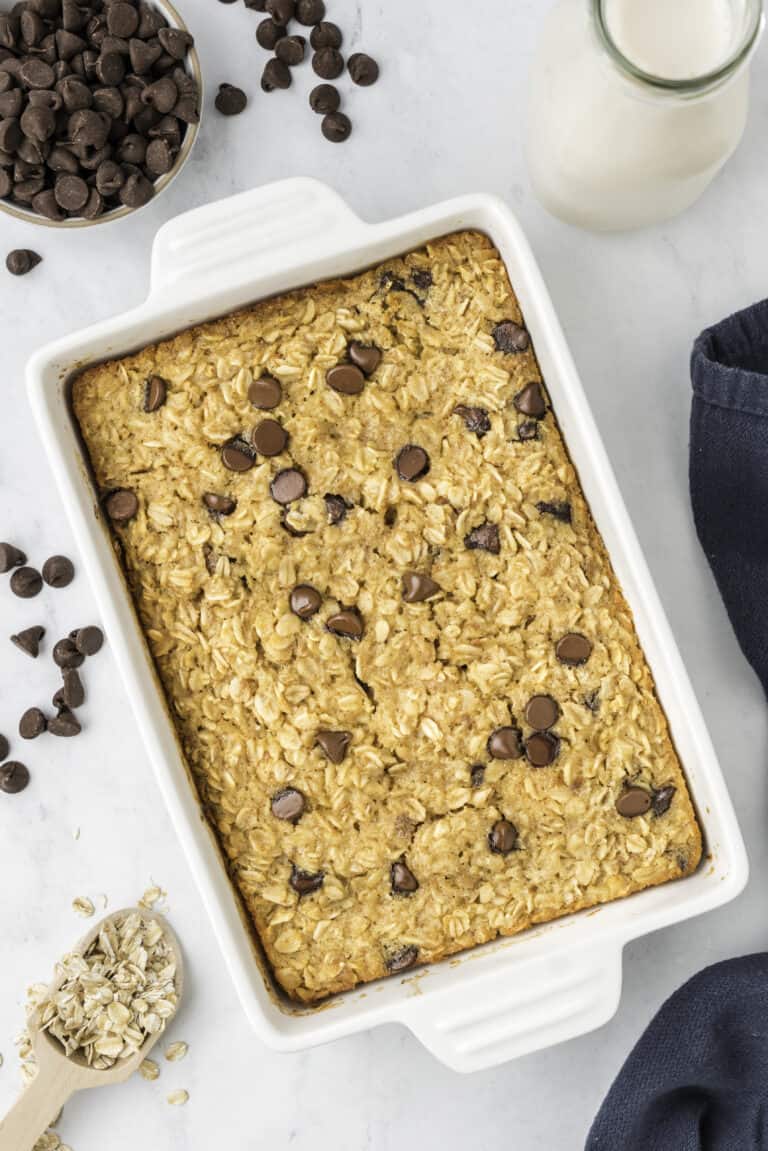 Chocolate Chip Baked Oats (No Banana) - Blues Best Life