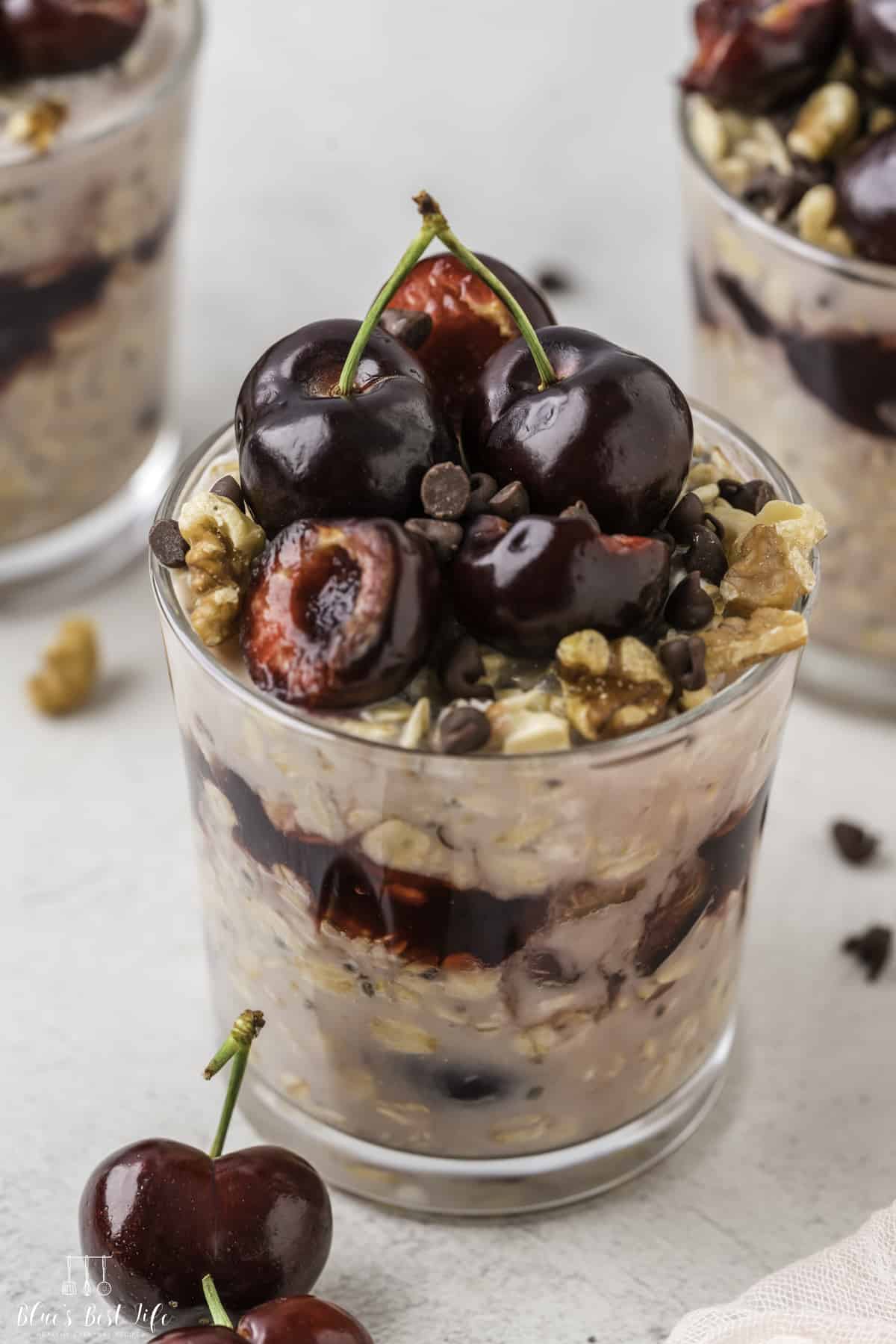 Easy Cherry Vanilla Overnight Oats Recipe - Blues Best Life
