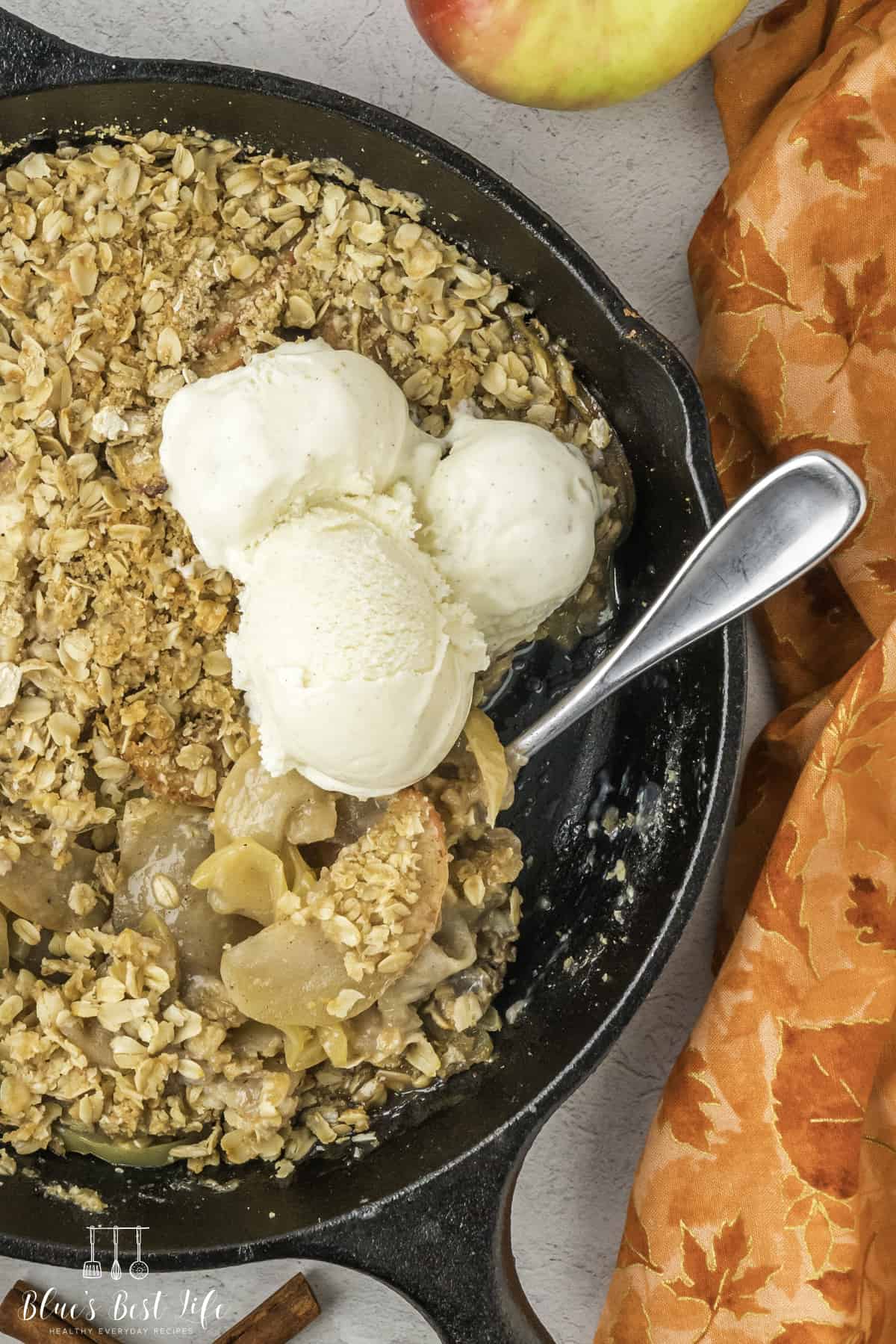 Easy Cast Iron Skillet Apple Crisp Recipe With Oats - Blues Best Life