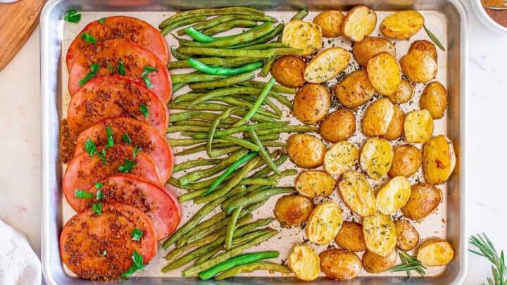 39 Easy Sheet Pan Dinners For Quick Weeknight Meals - Blues Best Life