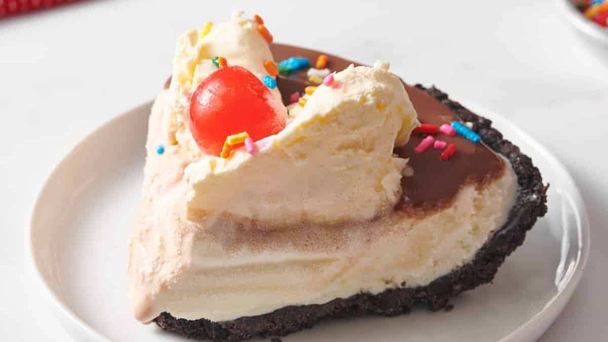 25 Ice Cream Desserts (Easy DIY Treats) - Blues Best Life