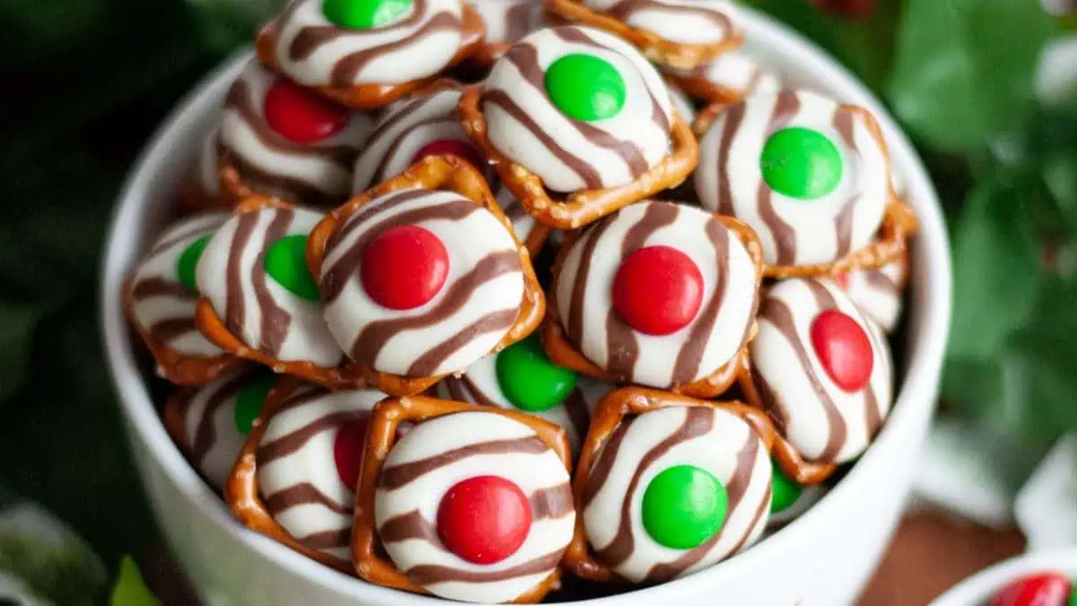 23 Festive Christmas Candy - Blues Best Life