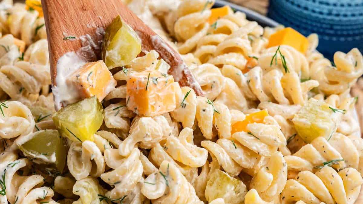 13 Easy Potluck Salads For A Crowd - Blues Best Life