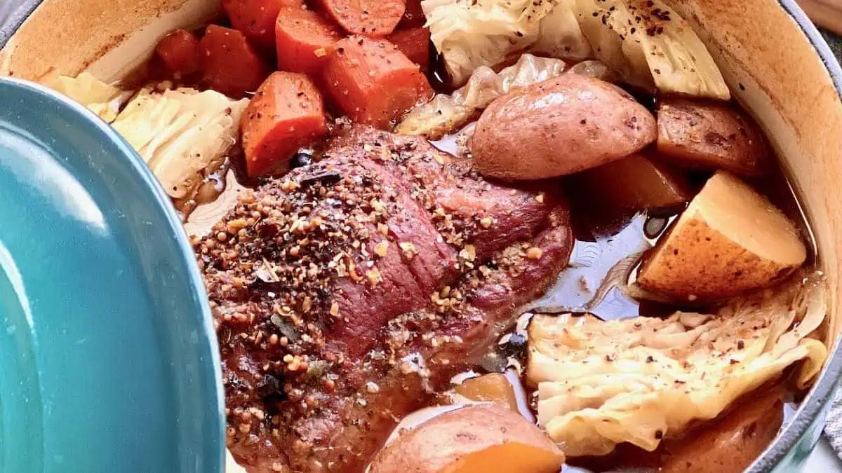 10 Dutch Oven Meals For Dinner - Blues Best Life