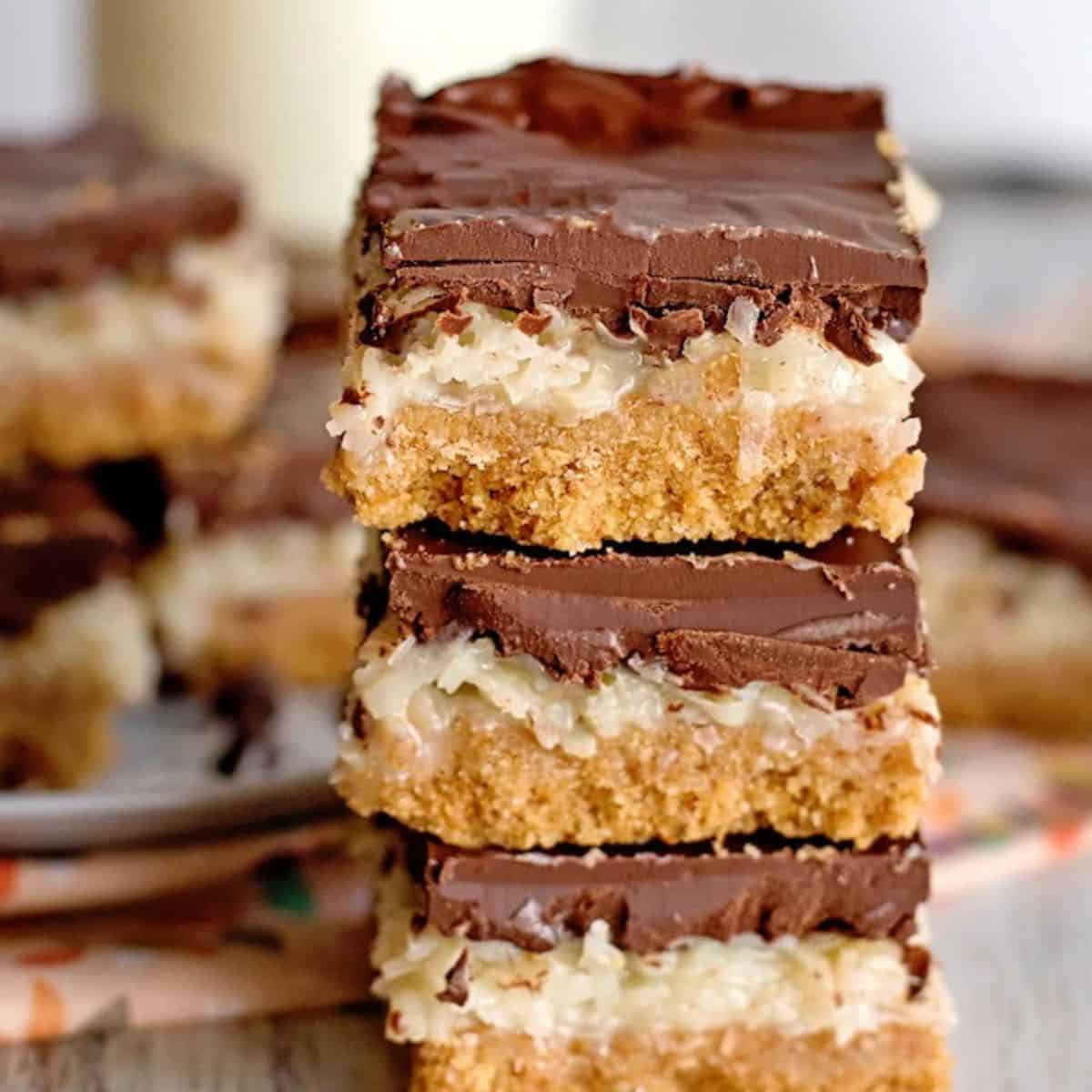 10 Desserts With Graham Crackers - Blues Best Life