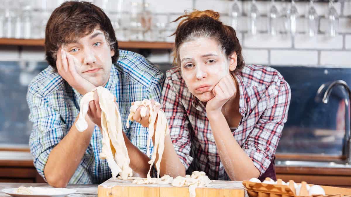 8 Foods You Only Crave When You’re Running on Pure Exhausted Delusion ...