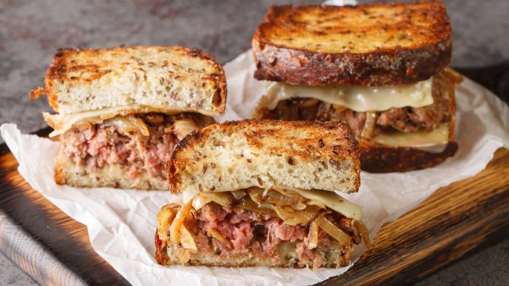 6 Roadside Diner Foods Americans Will Absolutely Detour For - Blues ...