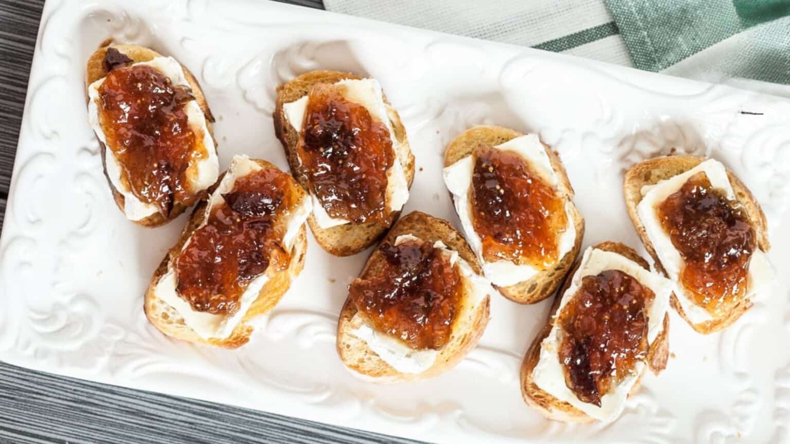 11 Crostini Appetizers and Topping Ideas - Blues Best Life